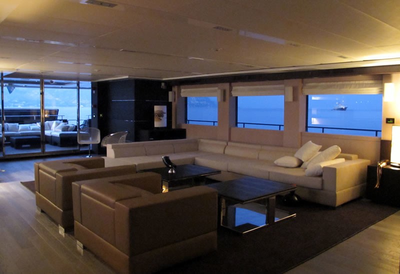 Yacht GRAYZONE, Concept Marine | CHARTERWORLD Luxury Superyacht Charters